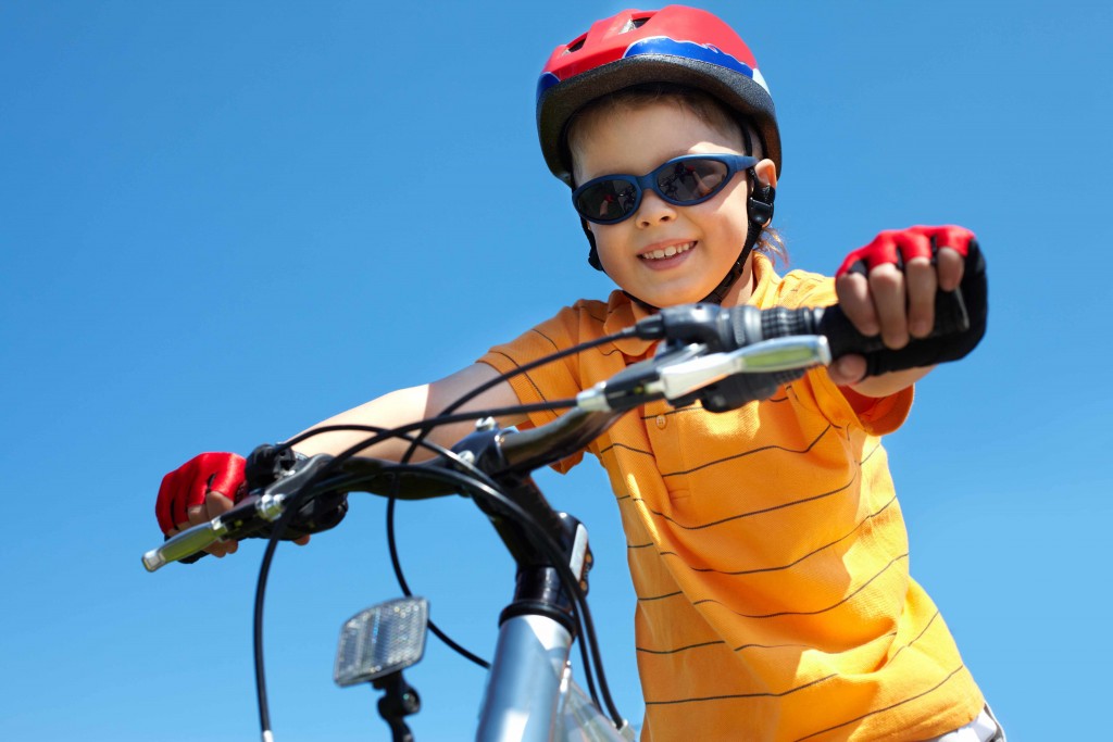 Play it Safe on Your Bike, Skateboard or In-Line Skates - Mayo Clinic ...