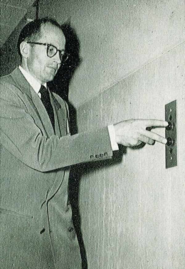 #ThrowbackThursday: GS Demonstrates ‘Don’ts’ for Use of Staff Elevators ...