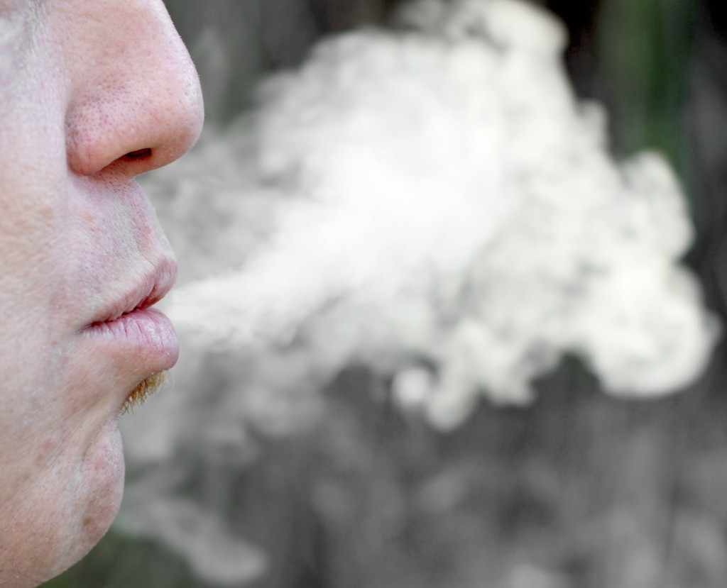 Mayo Clinic Minute: Thirdhand smoke dangers - Mayo Clinic News Network