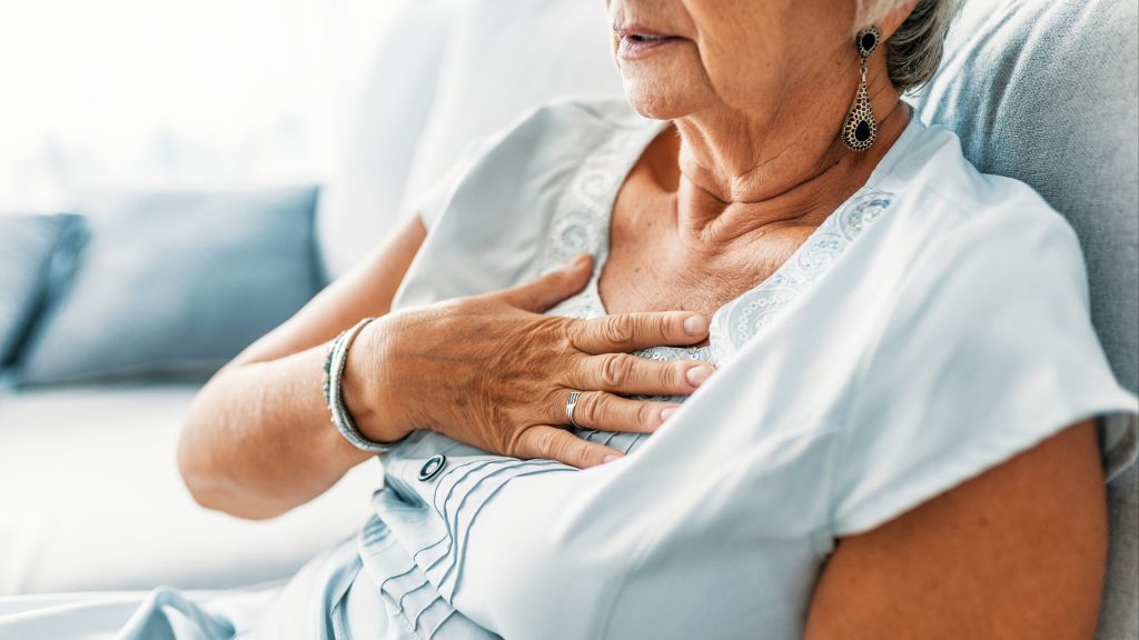 Heart attack symptoms: Know what's a medical emergency - Mayo Clinic ...