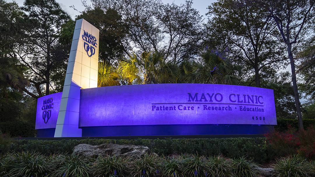 Mayo Clinic lights buildings in show of solidarity in fight against ...