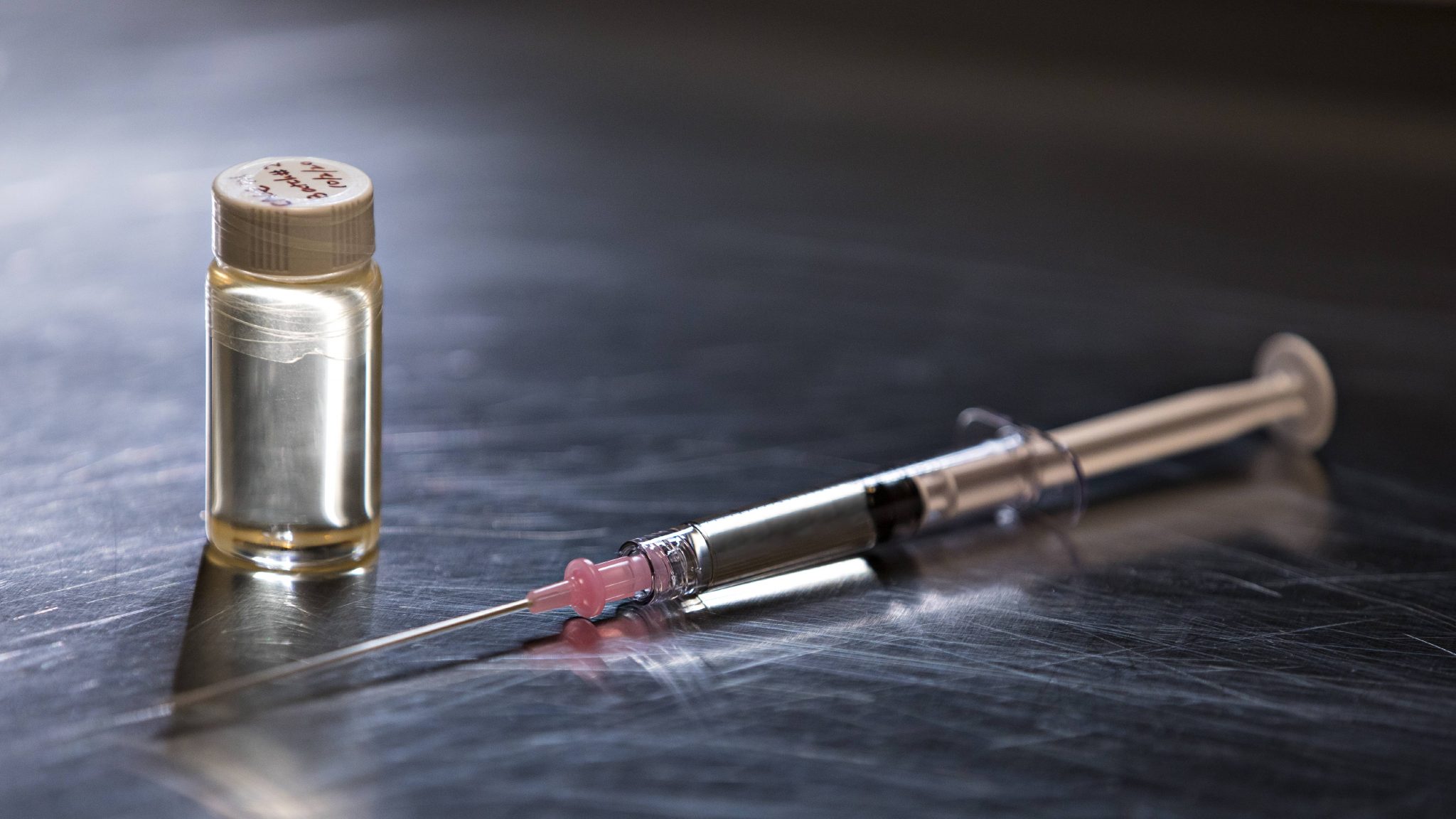 Ionic liquid formulation uniformly delivers chemotherapy to tumors ...