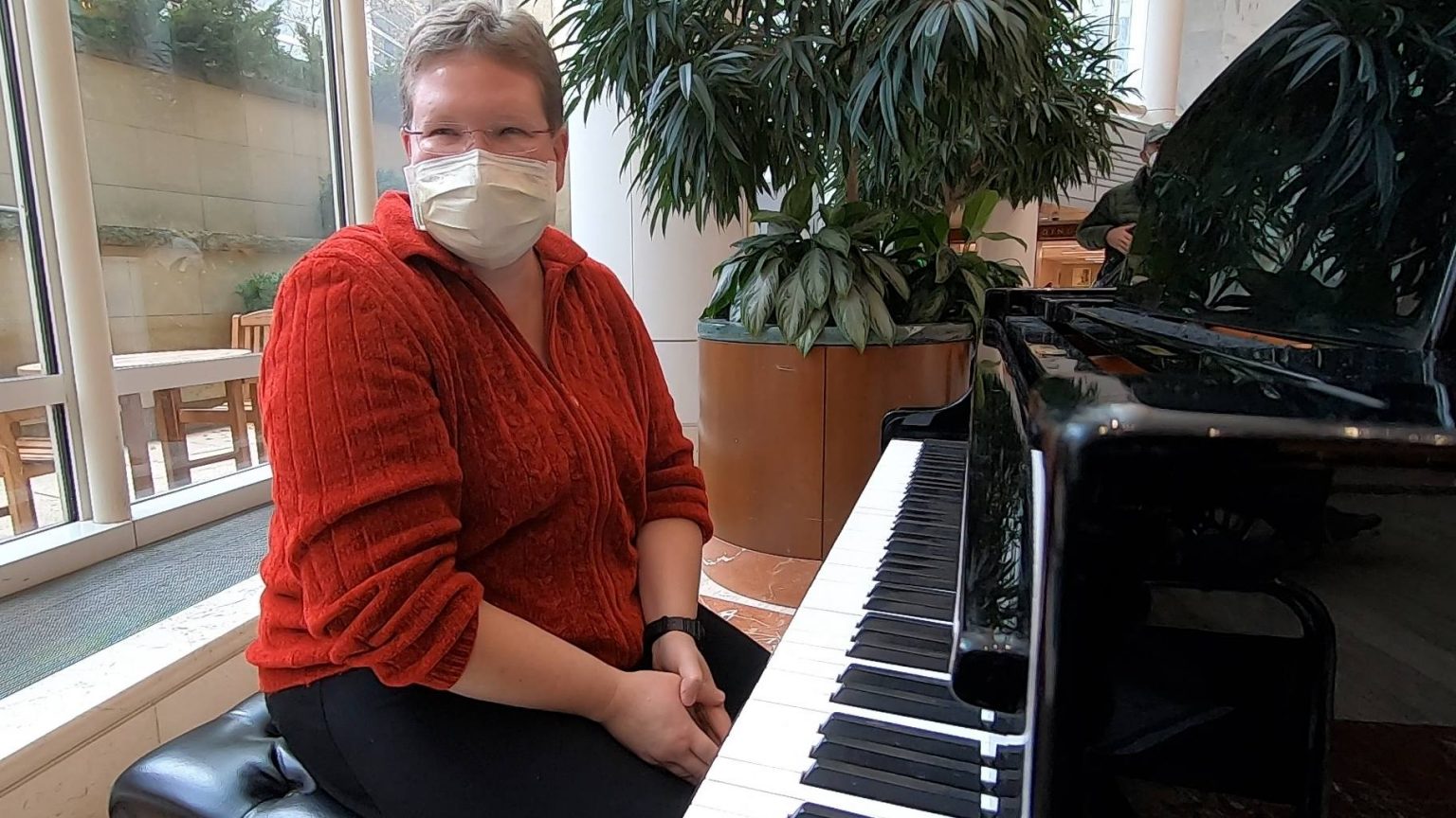 The nurse at the piano and a story of hope - Mayo Clinic News Network