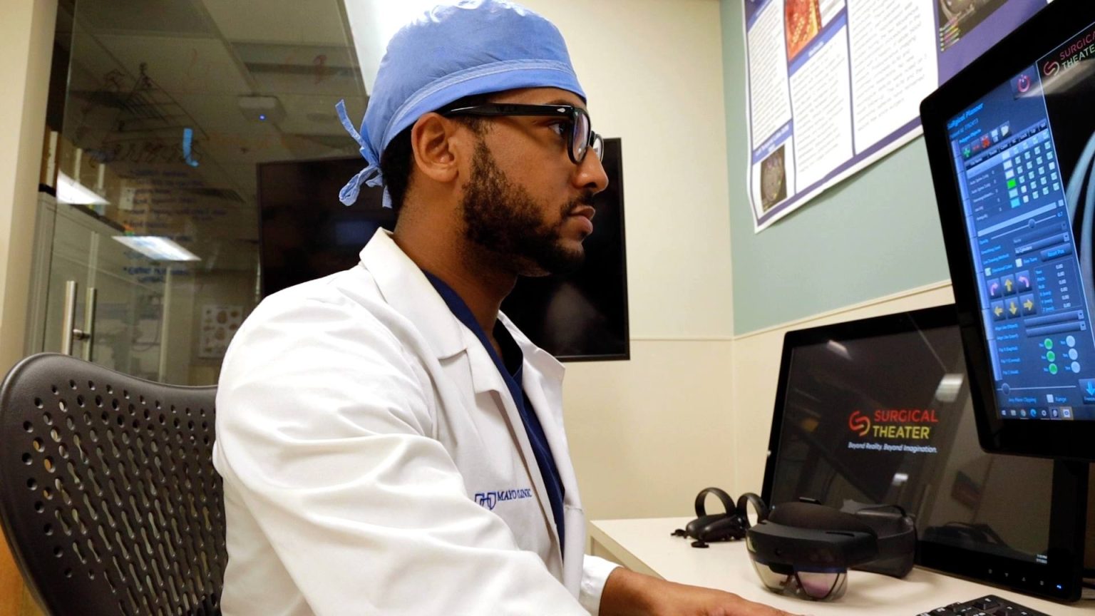 Mayo Clinic Minute: What is augmented reality spine surgery? - Mayo ... Mayo Clinic Minute: What is augmented reality spine surgery? - Mayo ...