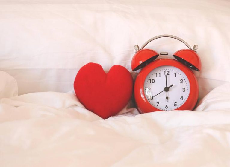 Study shows daylight saving time has minimal effect on heart health ...