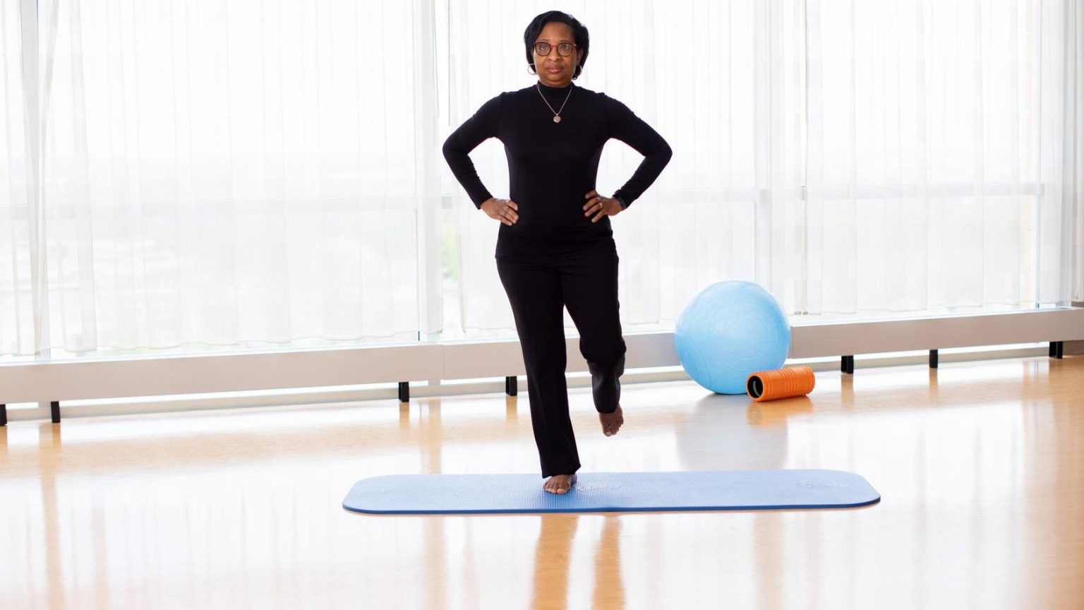 Mayo Clinic Minute: What standing on one leg can tell you about how ...