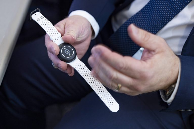 Mayo Clinic scientist uses AI, wearables and implants to decode brain ...